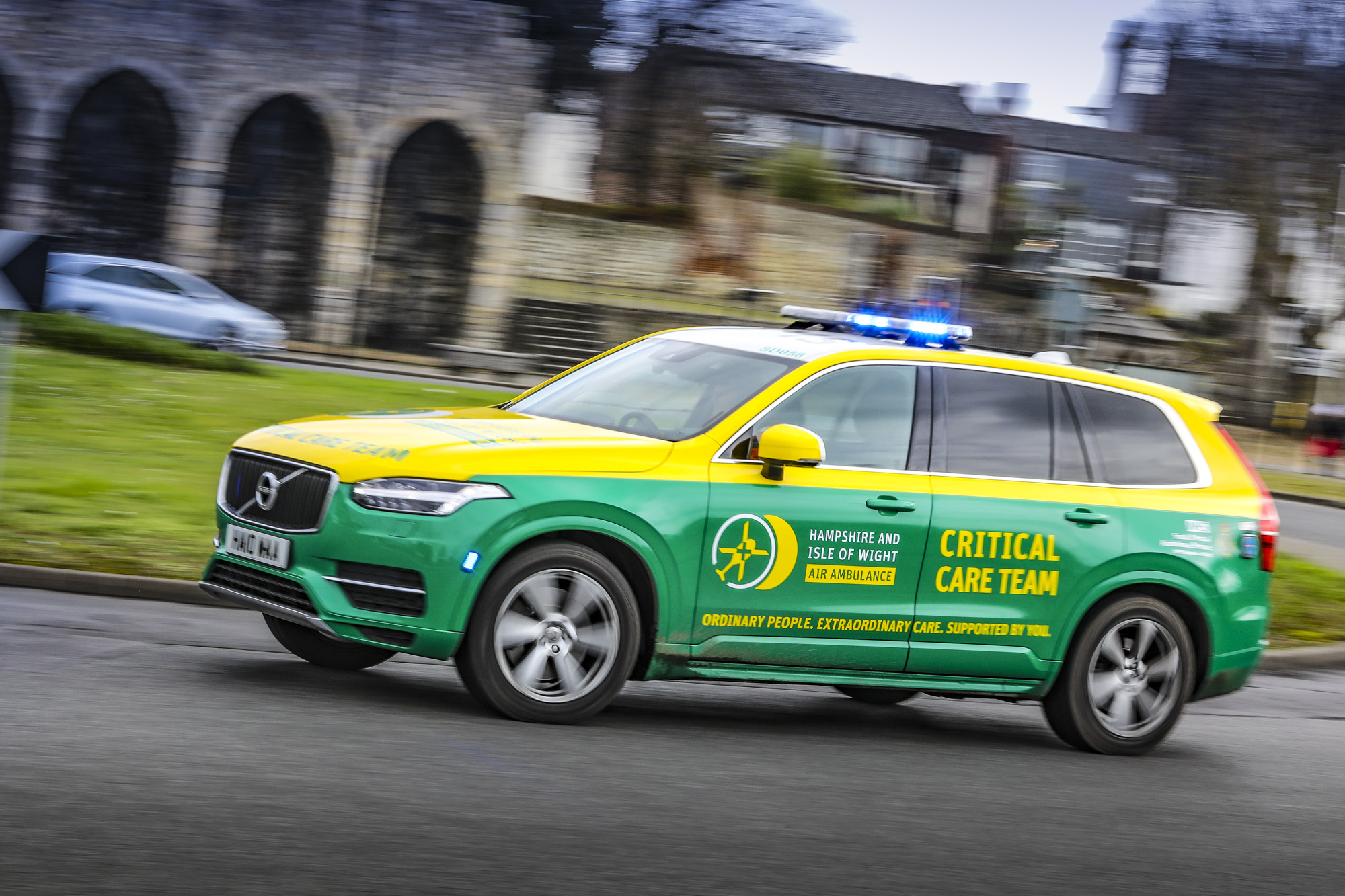 The Critical Care Team Vehicle | Hampshire and Isle of Wight Air Ambulance
